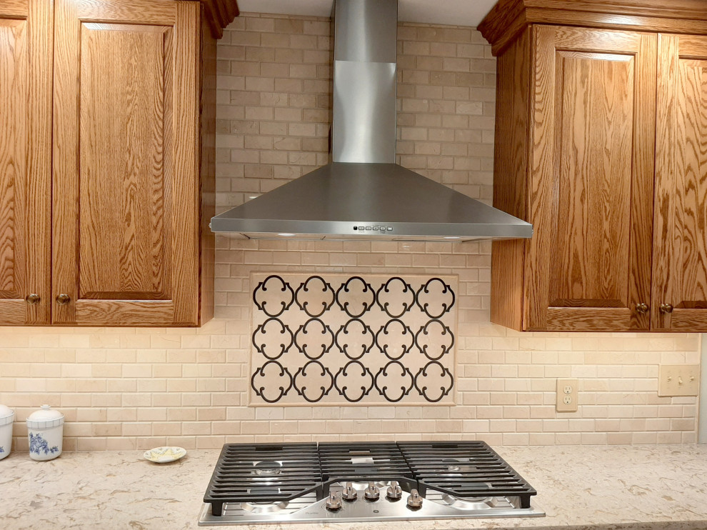 Traditional kitchen in Cascio Crest, Byron, IL - Traditional - Kitchen ...