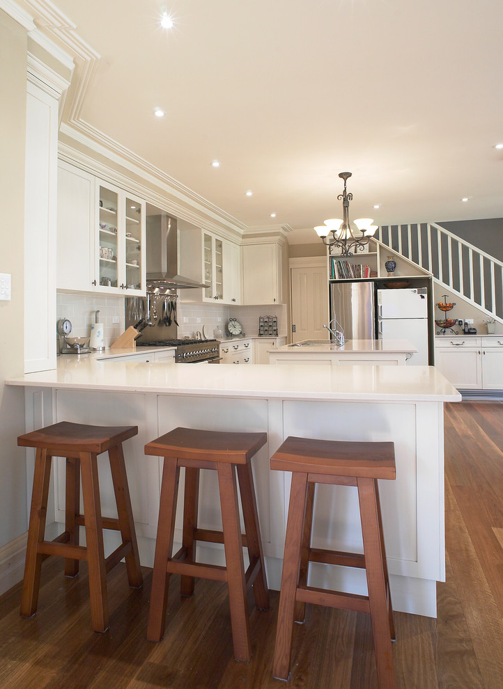 Traditional Kitchen with Corbels - Classique - Cuisine - Sydney - par ...