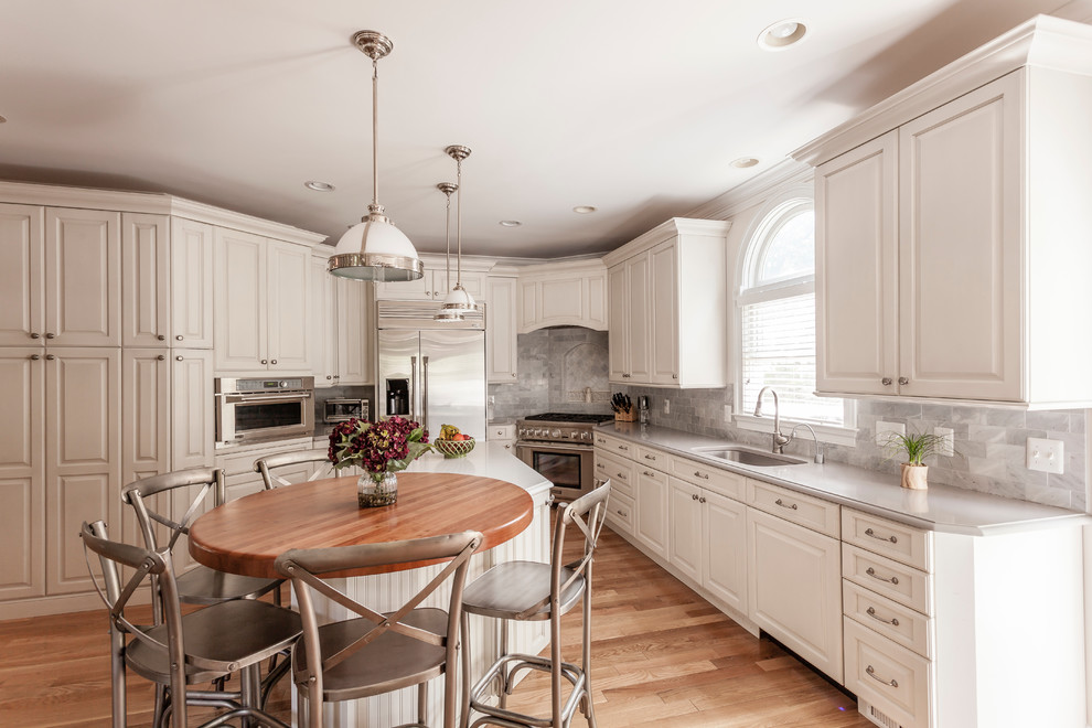 Traditional Kitchens - Traditional - Kitchen - Baltimore - by Kitchen ...