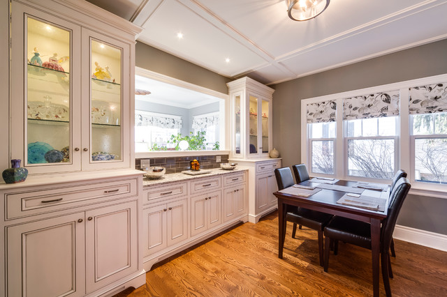Traditional Milton Kitchen - Classique - Cuisine - Toronto - par ...