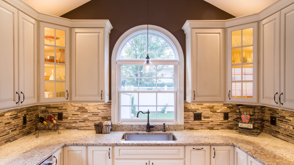 Traditional Morel on Brookhill - Traditional - Kitchen - New York - by ...