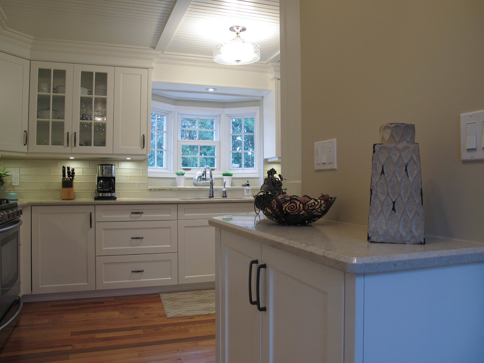 Traditional Painted Galley Kitchen - Traditional - Kitchen - Toronto ...