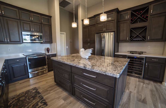 Traditional Style Kitchen - Medium Wood Cabinets and Granite Counters ...