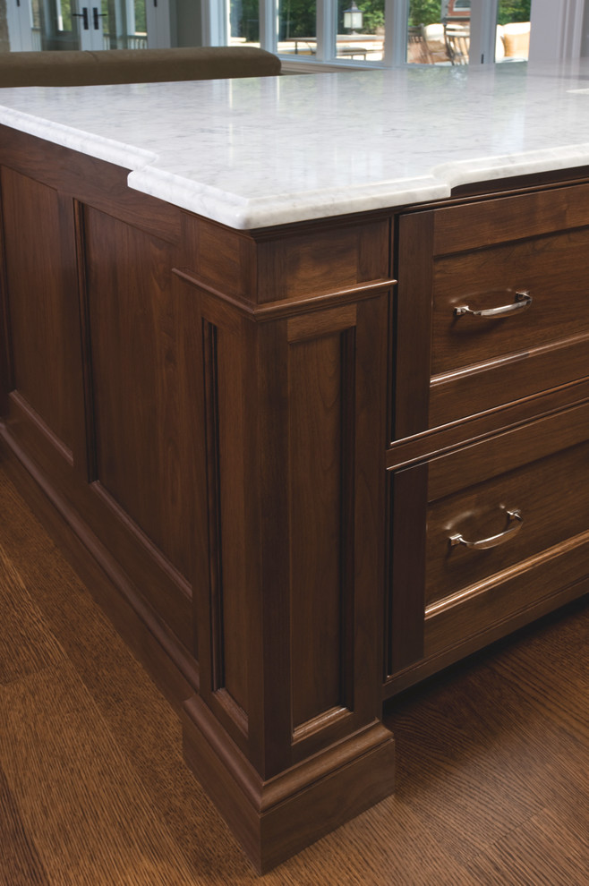 Traditional Walnut Island Corner Post - Traditional - Kitchen ...