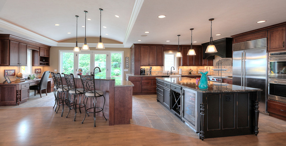 Traditional Warmth - Traditional - Kitchen - Grand Rapids - by Kitchen ...