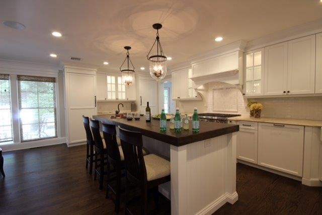 Traditional White Recessed Panel Kitchen - Traditional - Kitchen - New ...