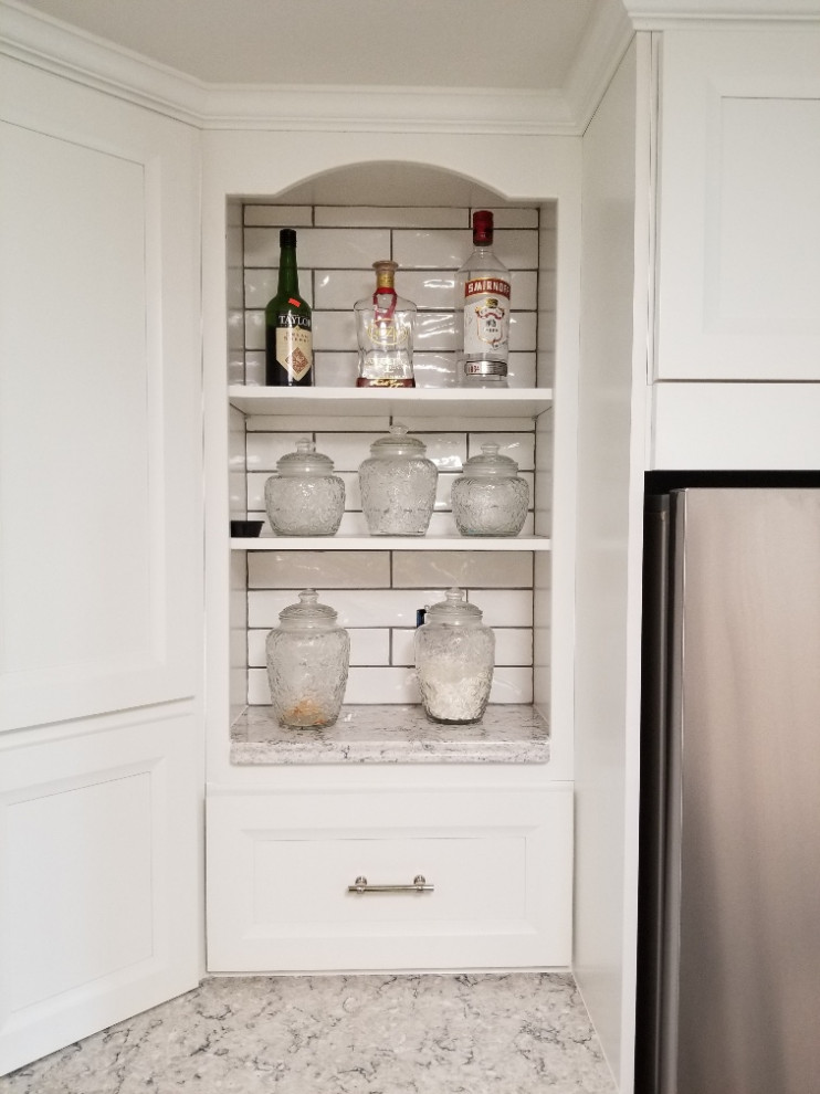 Traditional, white recessed panel kitchen - Traditional - Kitchen ...