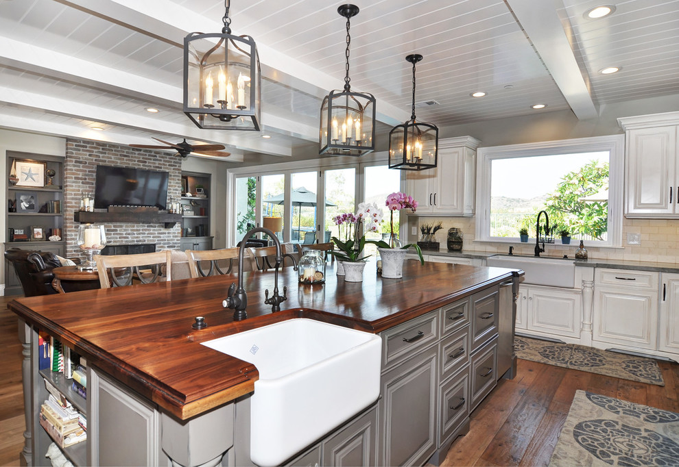 Transitional Colonial Ladera Ranch Home - Transitional - Kitchen - Los ...