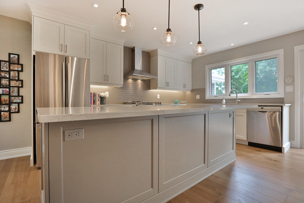 Transitional Country Kitchen - Coastal - Kitchen - Toronto - by The ...