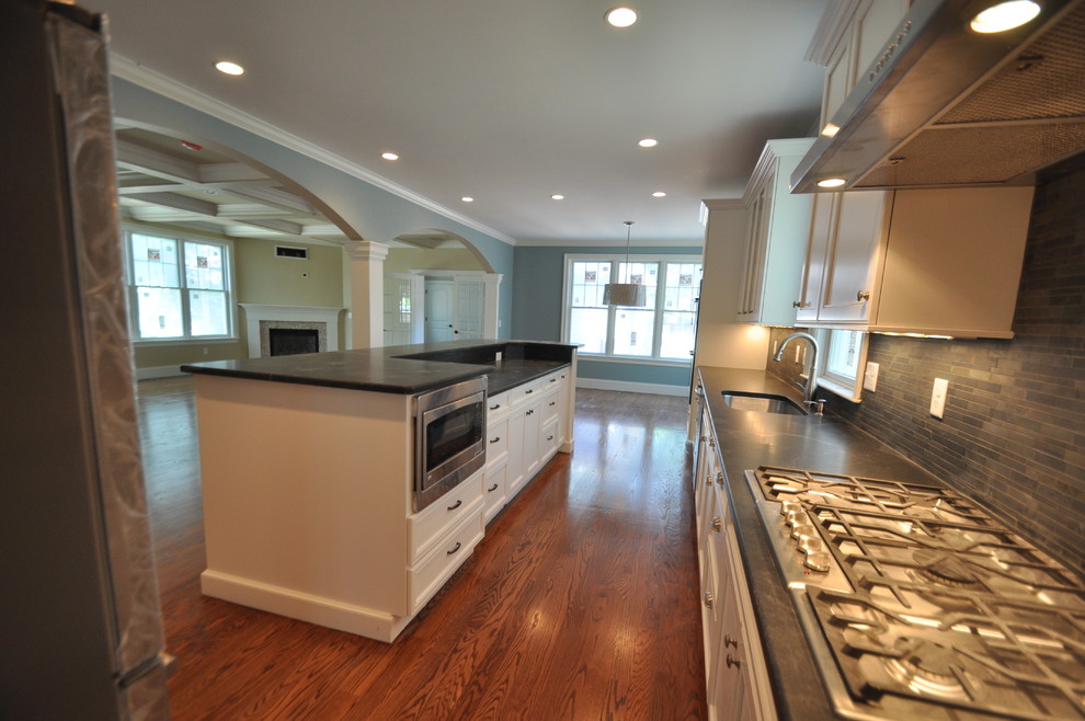 Transitional Spec House - Traditional - Kitchen - Boston - by Design 1 ...