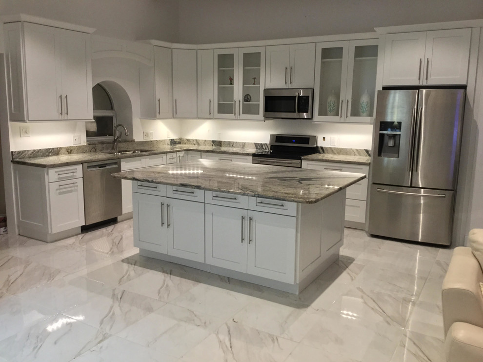Transitional White Kitchen - Transitional - Kitchen - Tampa - by Ambry ...