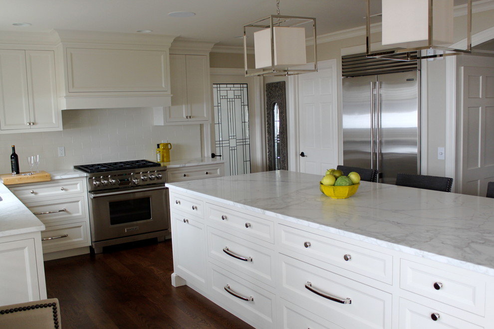 Transitional White Kitchen - Transitional - Kitchen - Detroit - by ...
