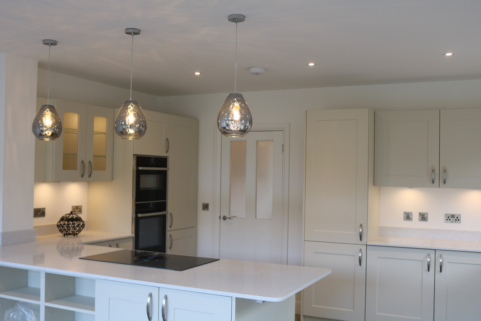 Trend Mussel Kitchen - Traditional - Kitchen - Sussex - by Alexander ...