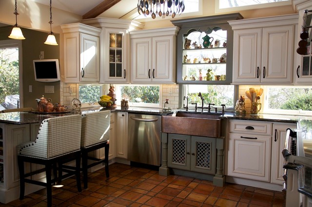 Tri Color Kitchen- All pics are property of Merri Interiors, Inc ...