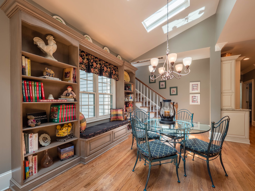 Cozy Breakfast Nook - Traditional - Kitchen - Atlanta - by Cheryl Pett ...