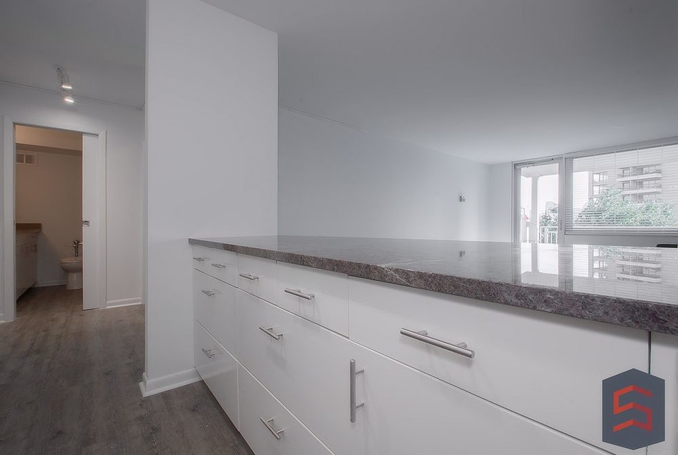 Modern Turtle Creek - Modern - Kitchen - Dallas - by Sardone | McLain ...