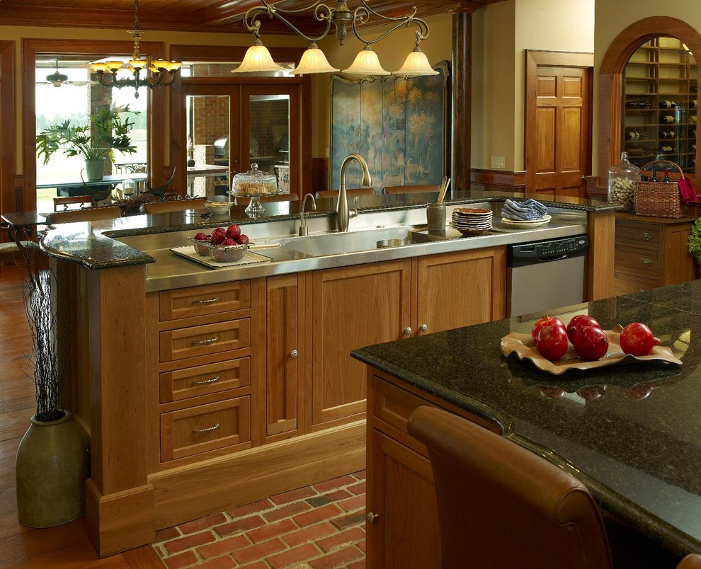 Two large islands - Farmhouse - Kitchen - Atlanta - by Pittam ...