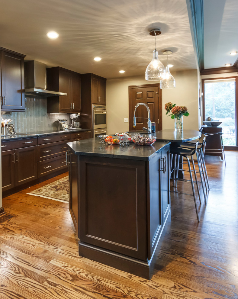 Two tier Island - Traditional - Kitchen - St Louis - by User | Houzz