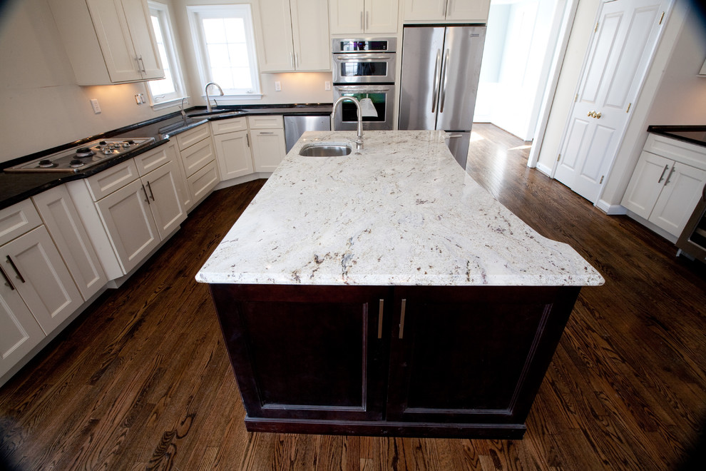 Two Tone Kitchen: Antique Brown Granite & Millennium Cream Granite ...