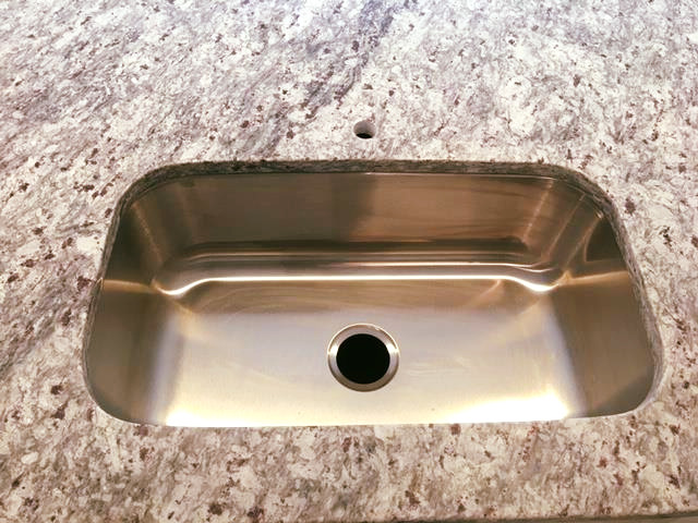 U-Shaped Kitchen Countertop - Moderne - Cuisine - Tampa - par KB ...