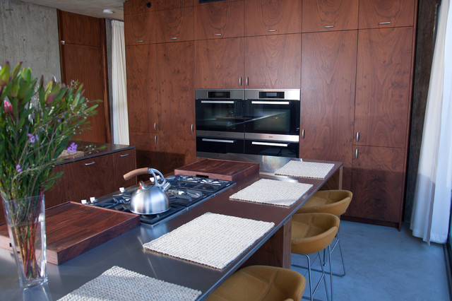 Ultramodern kitchen in La Jolla California - Modern - Kitchen - San ...