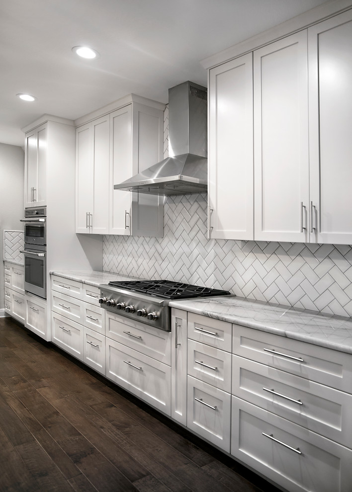 Uniquely Texan - Contemporary - Kitchen - Austin - by Blue Diamond ...