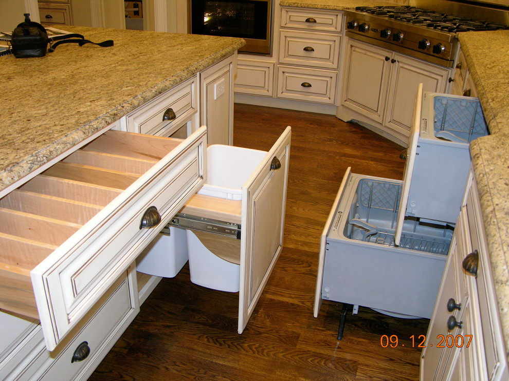 Universal Design Kitchen - Traditional - Kitchen - Chicago - by AIP ...