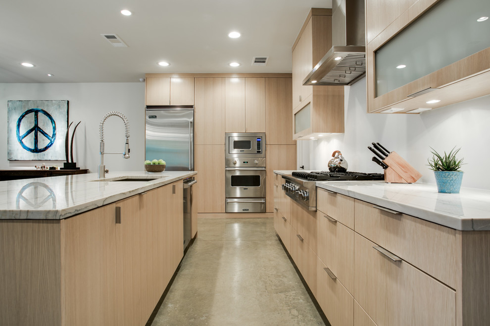 Urban Lake House in Dallas, Texas - Modern - Kitchen - Dallas - by ...