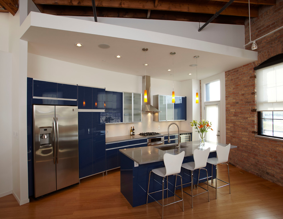 Urban Loft in Waterloo, Iowa - Modern - Kitchen - Chicago - by WDN ...