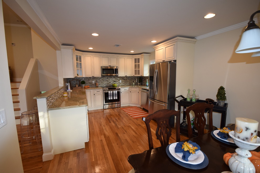 Vacant Staging - Split Level - Transitional - Kitchen - New York - by ...