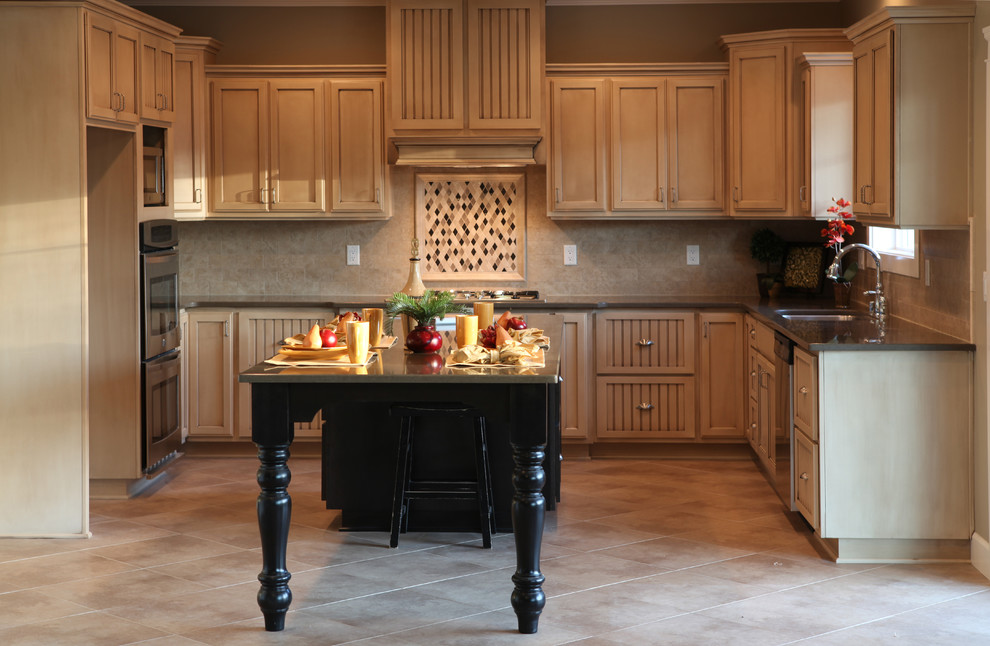 Valiant Homes - Traditional - Kitchen - Seattle - by Valiant Design | Houzz