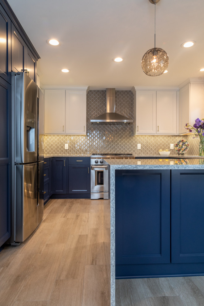 Vicki's Kitchen - Kitchen - Detroit - by DreamMaker Bath and Kitchen ...