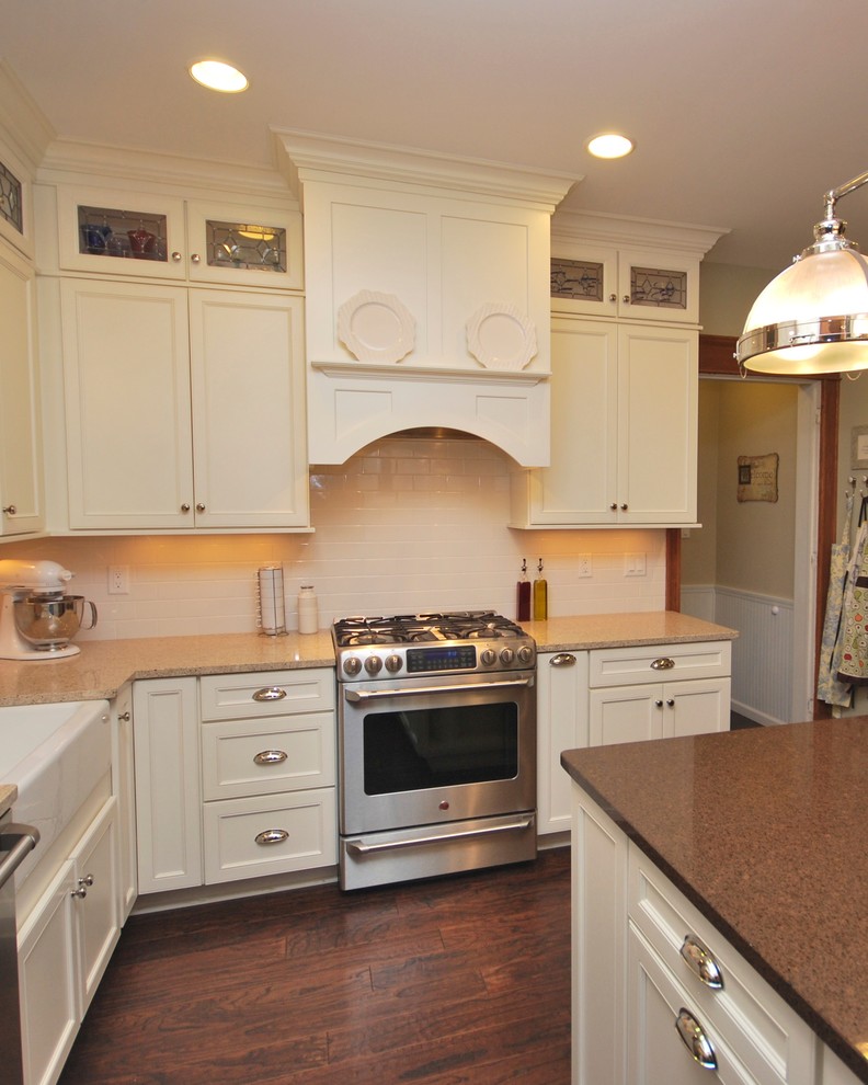 Victorian Farmhouse Kitchen - Klassisch - Küche - Milwaukee - von PEA ...