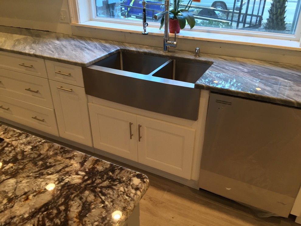 Victory Kitchen Remodel - Transitional - Kitchen - Atlanta - by Emrich ...