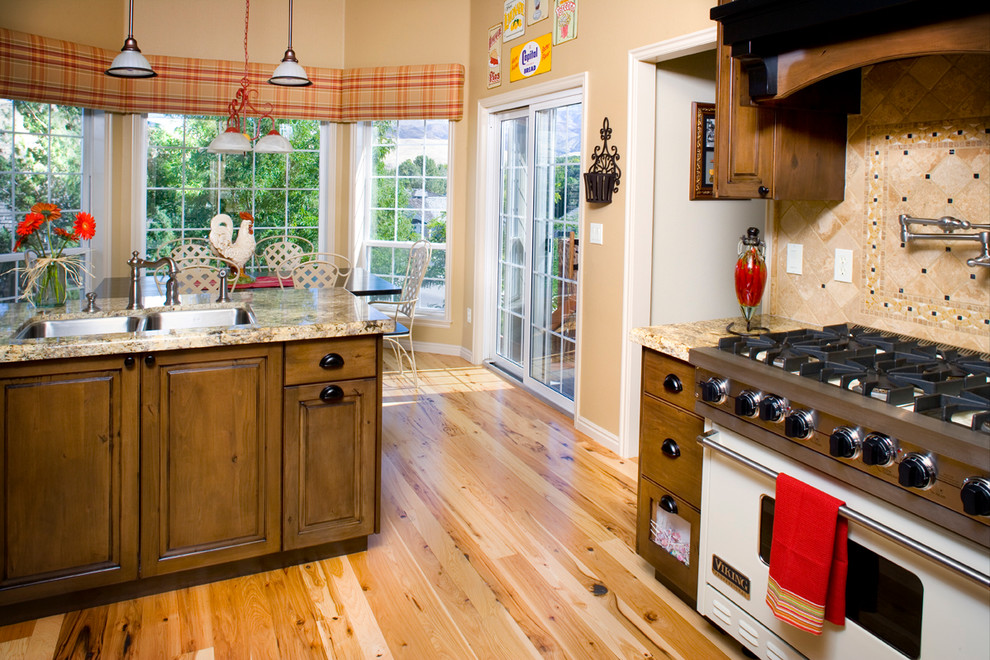 Viking for a crowd - Traditional - Kitchen - Boise - by Strite Design ...