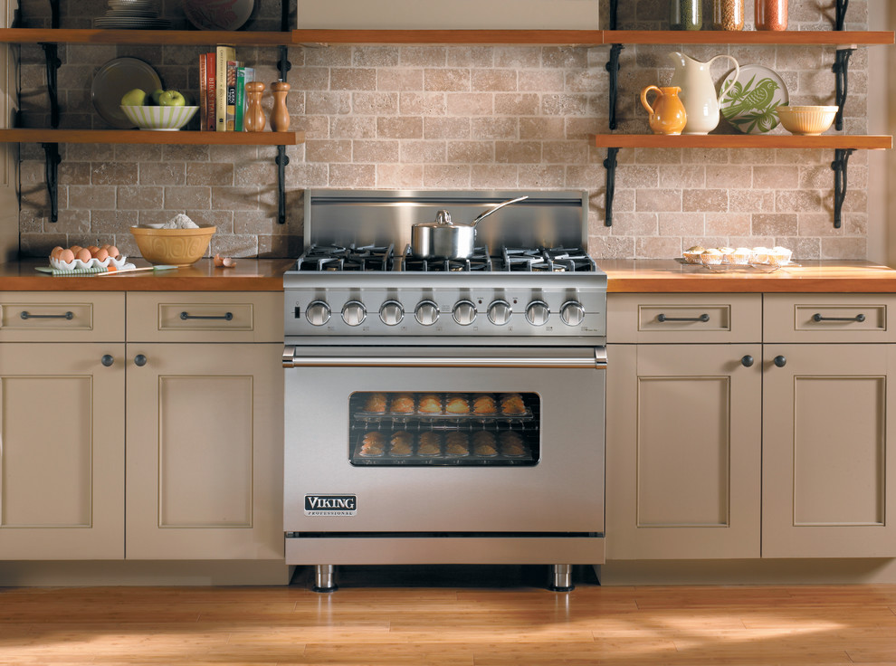 Viking Kitchen Appliances - Traditional - Kitchen - Los Angeles - by ...