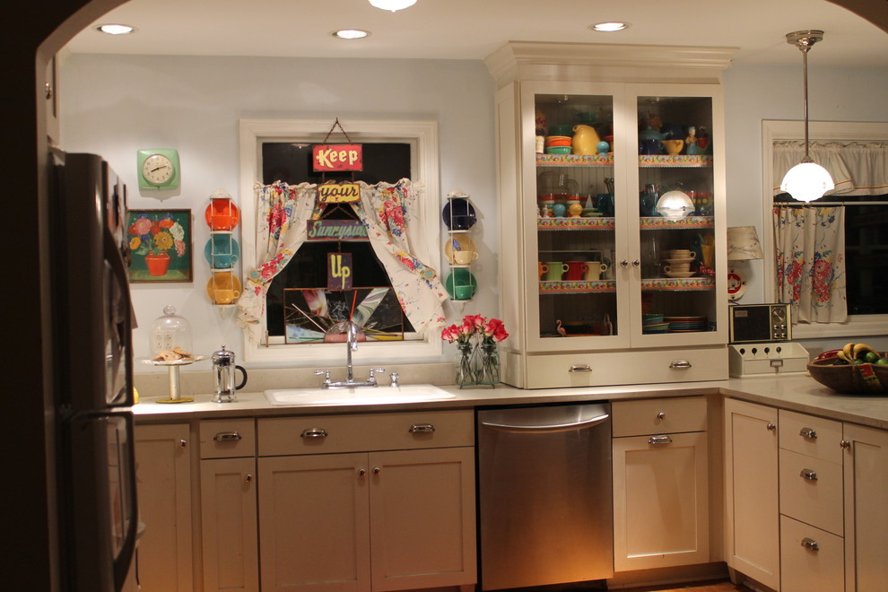 Vintage Inspired Kitchen Kitsch for sure! - Eclectic - Kitchen ...