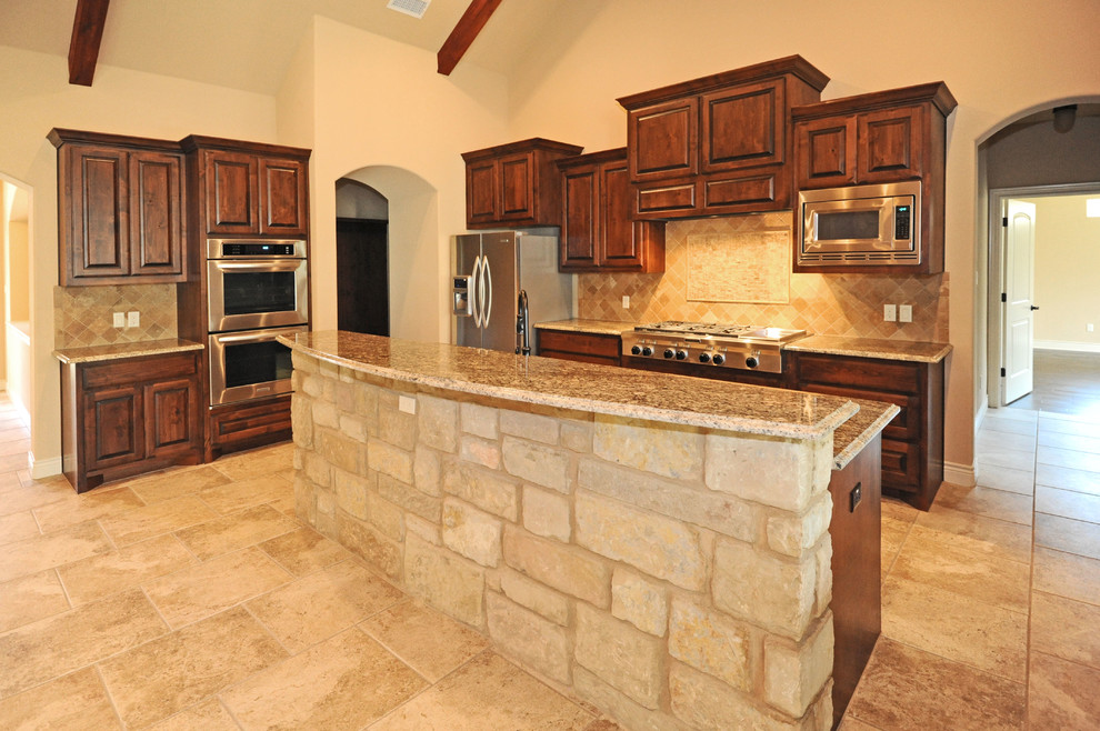Wagon Way - Traditional - Kitchen - Austin - by Nalle Custom Homes | Houzz