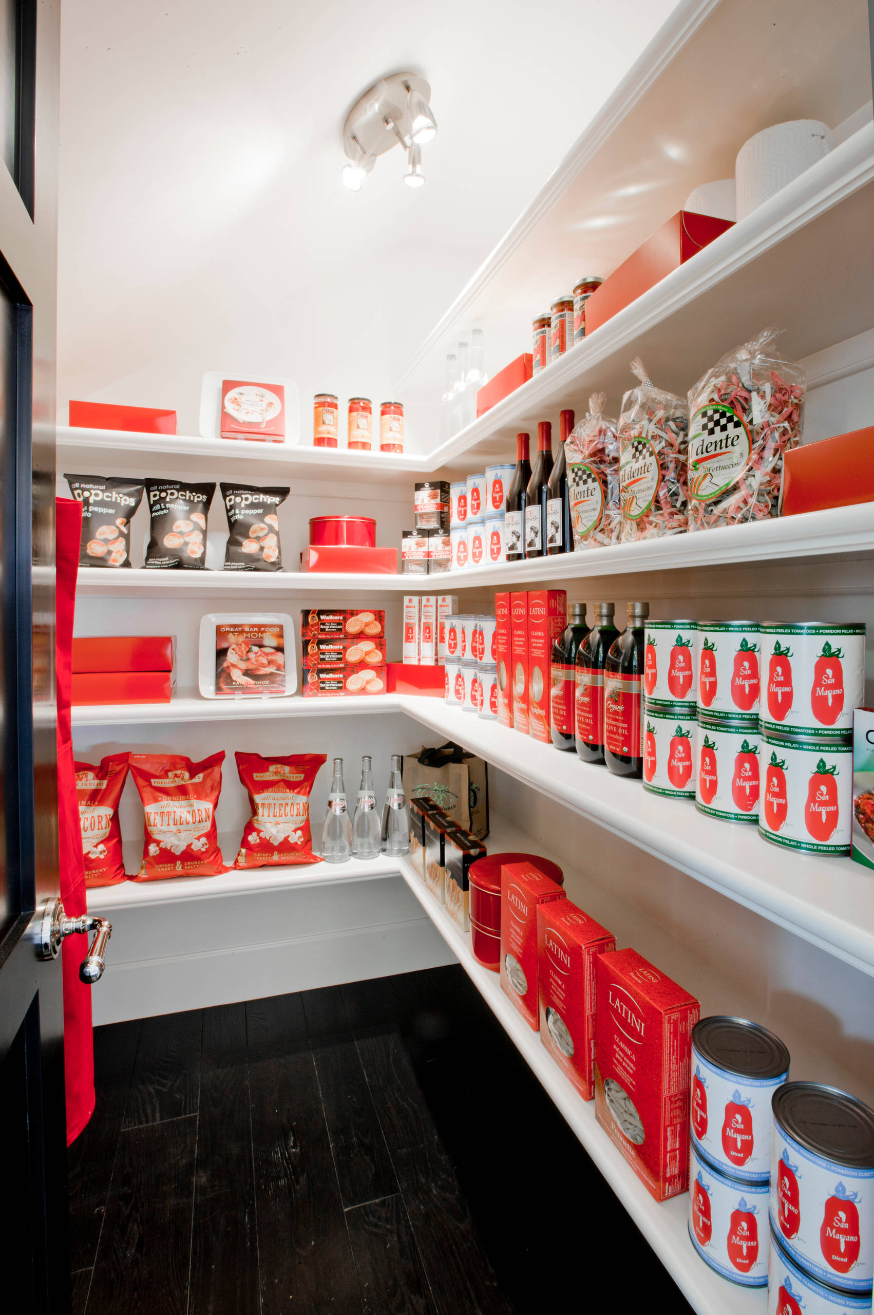 Full Service Pantry 360 Full Pantry Stock Photos, High Res Pictures,