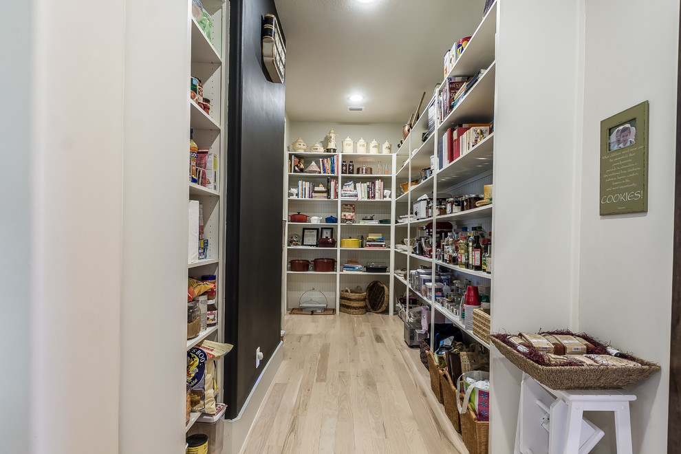 Walk Through Pantry - Farmhouse - Kitchen - Dallas - by LBD Designs | Houzz