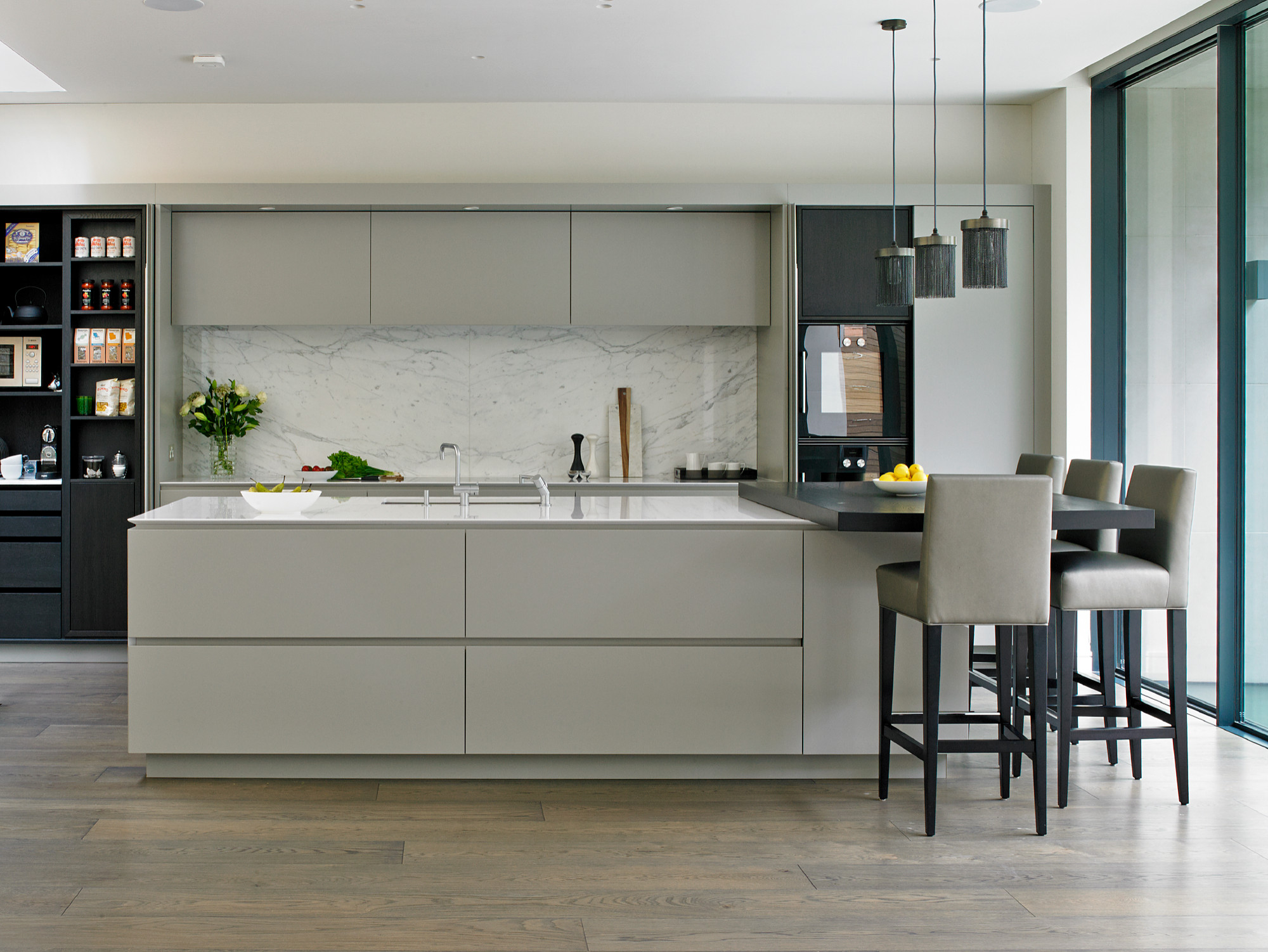 12 Slimline Designs That Fit Small Kitchens to a T