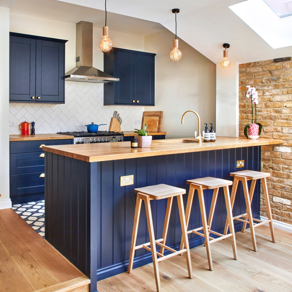 Wandsworth Deep Blue Kitchen and Bar - Kitchen - London - by HOLLAND ...