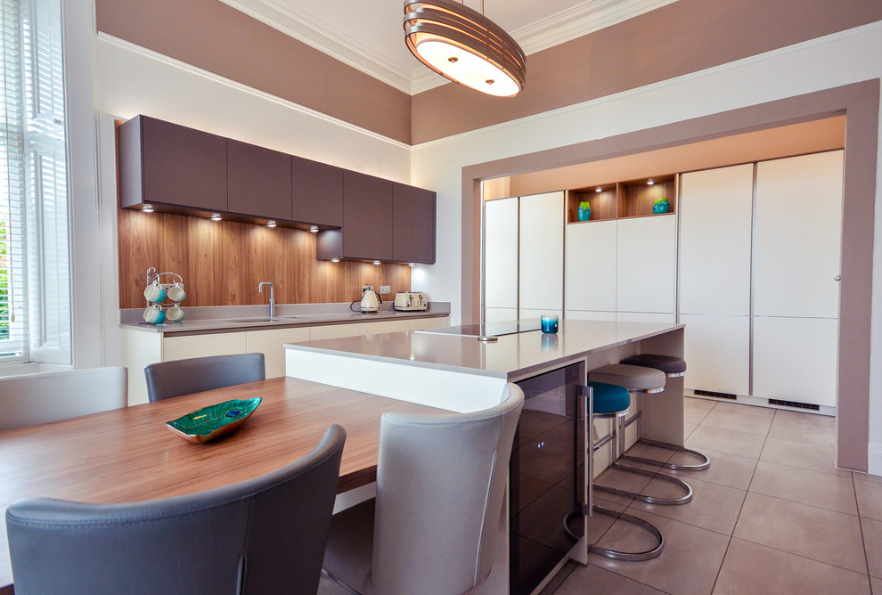 Warm Matt White Kitchen - Modern - Kitchen - Glasgow - by Palazzo ...