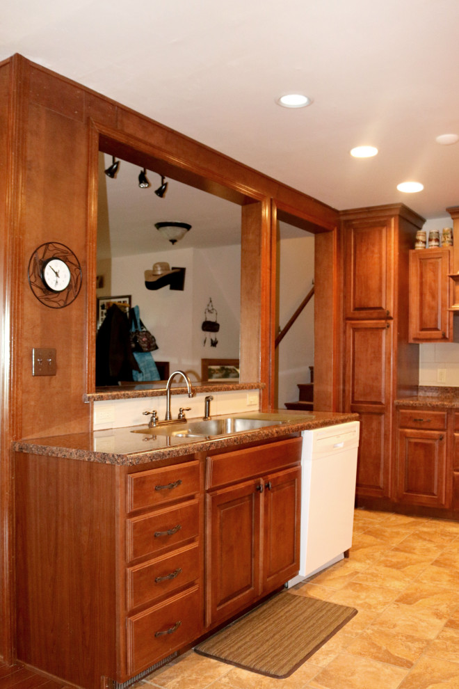 Warm Traditional Kitchen - Traditional - Kitchen - Denver - by Unique ...