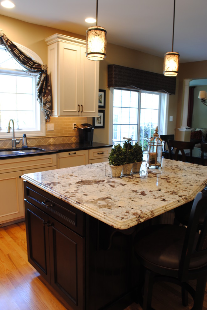 Warm Welcoming Kitchen - Traditional - Kitchen - Philadelphia - by ...