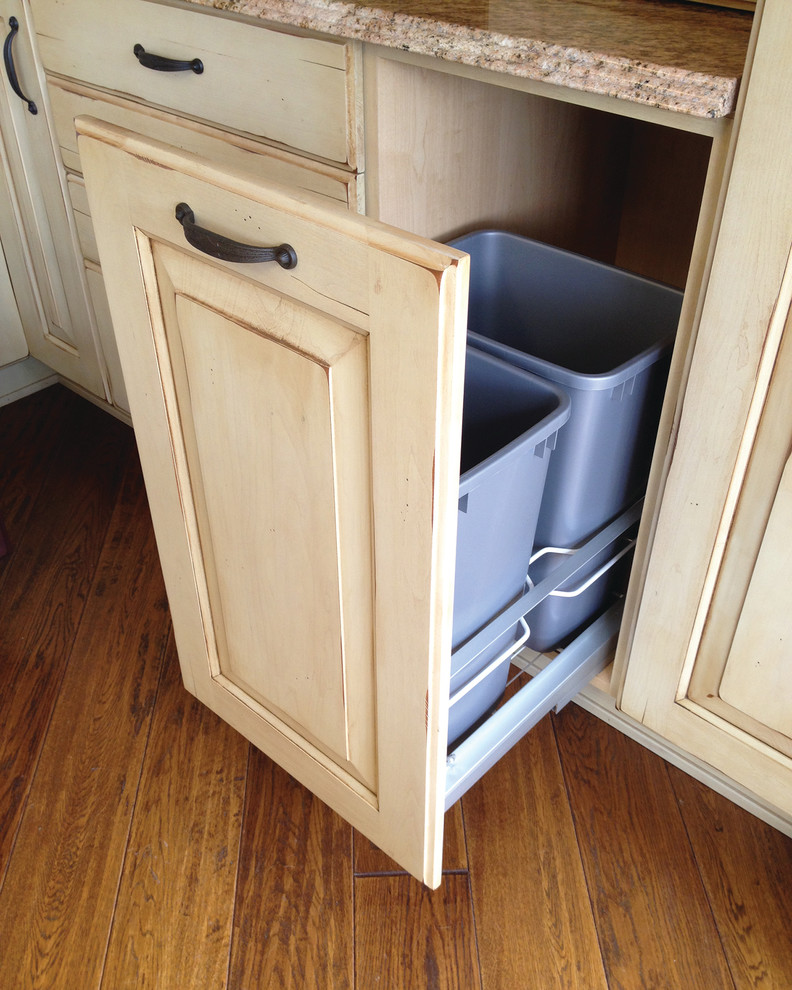 Waste/Recycle Pull-Out - Traditional - Kitchen - Seattle - by User | Houzz