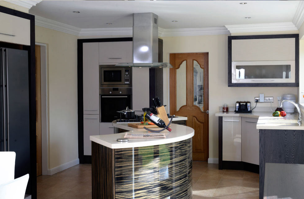 Wave Curve Modern Kitchen - Modern - Kitchen - West Midlands - by ...