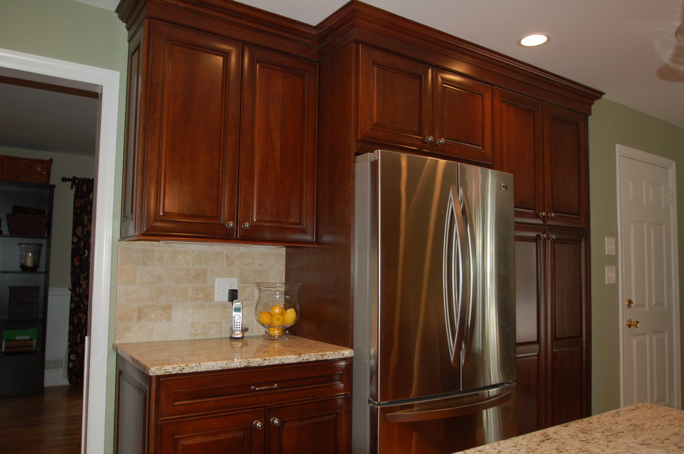 Wayne Kitchen - Traditional - Kitchen - Newark - by G&L and Sons ...