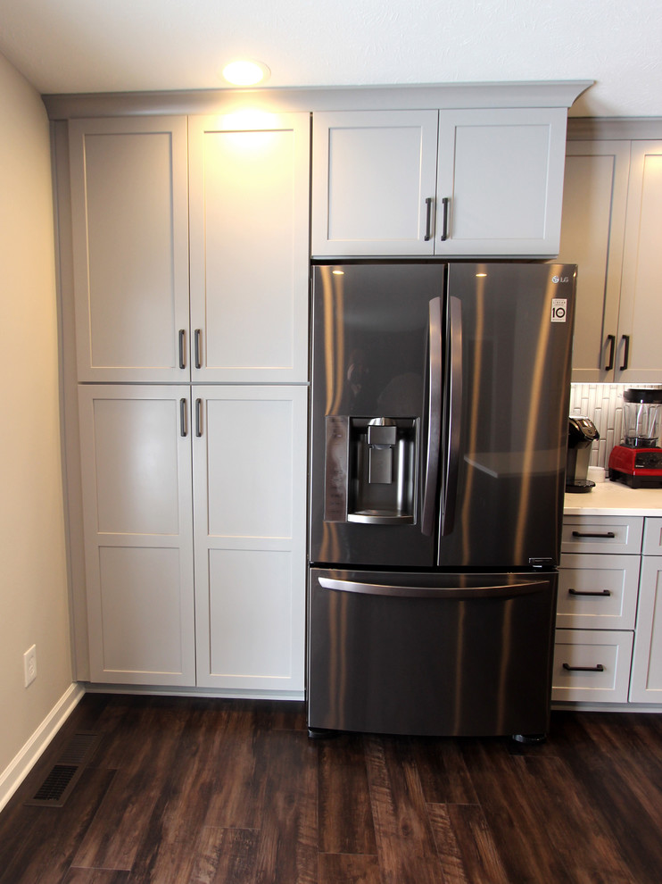Waypoint LivingSpaces 410F Painted Stone Cabinets - Kitchen - Cleveland ...