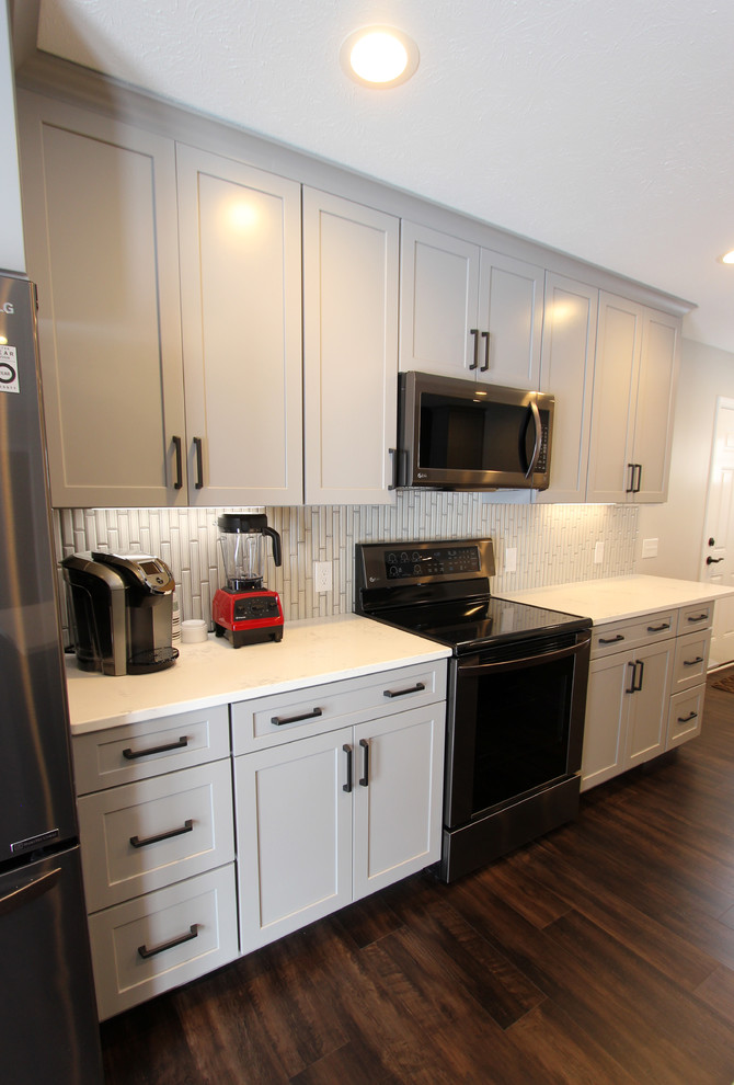 Waypoint LivingSpaces 410F Painted Stone Cabinets - Kitchen - Cleveland ...